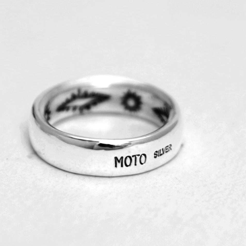 【2024SS COLLECTION】MOTO COMTEMPORARY NATIVE RC-08 STAMP RING (SMALL) コ – MOTO ONLINE STORE